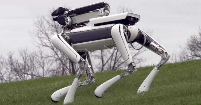 10 con robot đã thành công trong việc chứng minh chúng chính là động ...