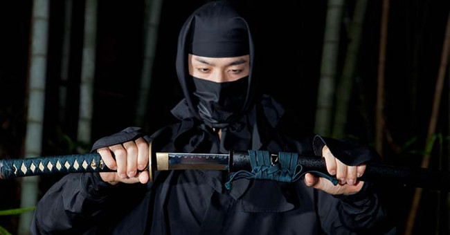 10 vật bất ly thân lợi hại của các ninja Nhật Bản - QuanTriMang.com
