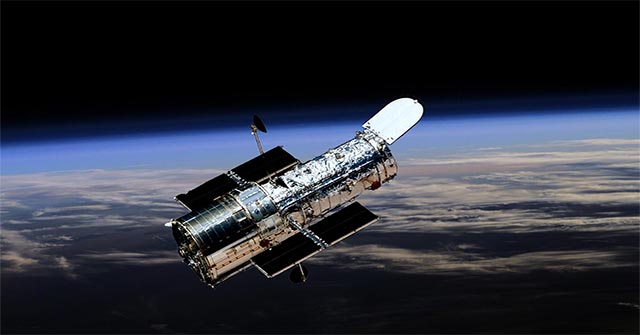Chiêm ngưỡng vẻ đẹp của NGC 1614, một trong những thiên hà kỳ lạ nhất