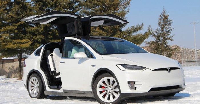 Dùng code Python và Raspberry Pi hack thành công xe Tesla Model X chỉ ...