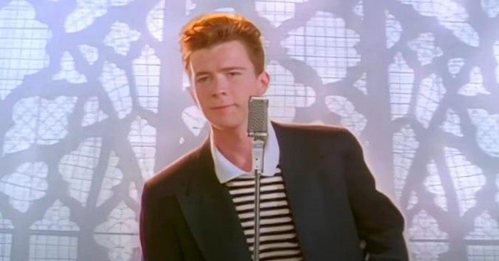 Hacker 14 tuổi hack máy tính của trường rồi phát video Rick Roll