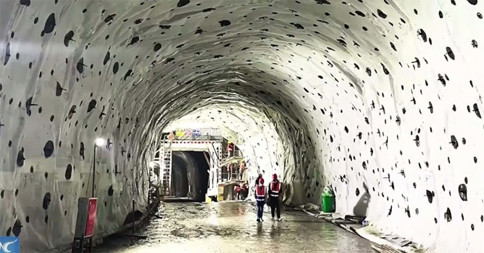 Phòng thí nghiệm dưới lòng đất sâu nhất thế giới, sâu 2.400m bên dưới ...