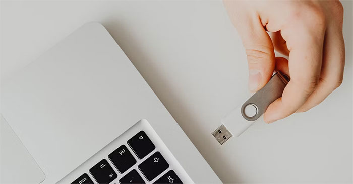 Cách lấy dữ liệu từ USB cũ hoặc bị hỏng - QuanTriMang.com
